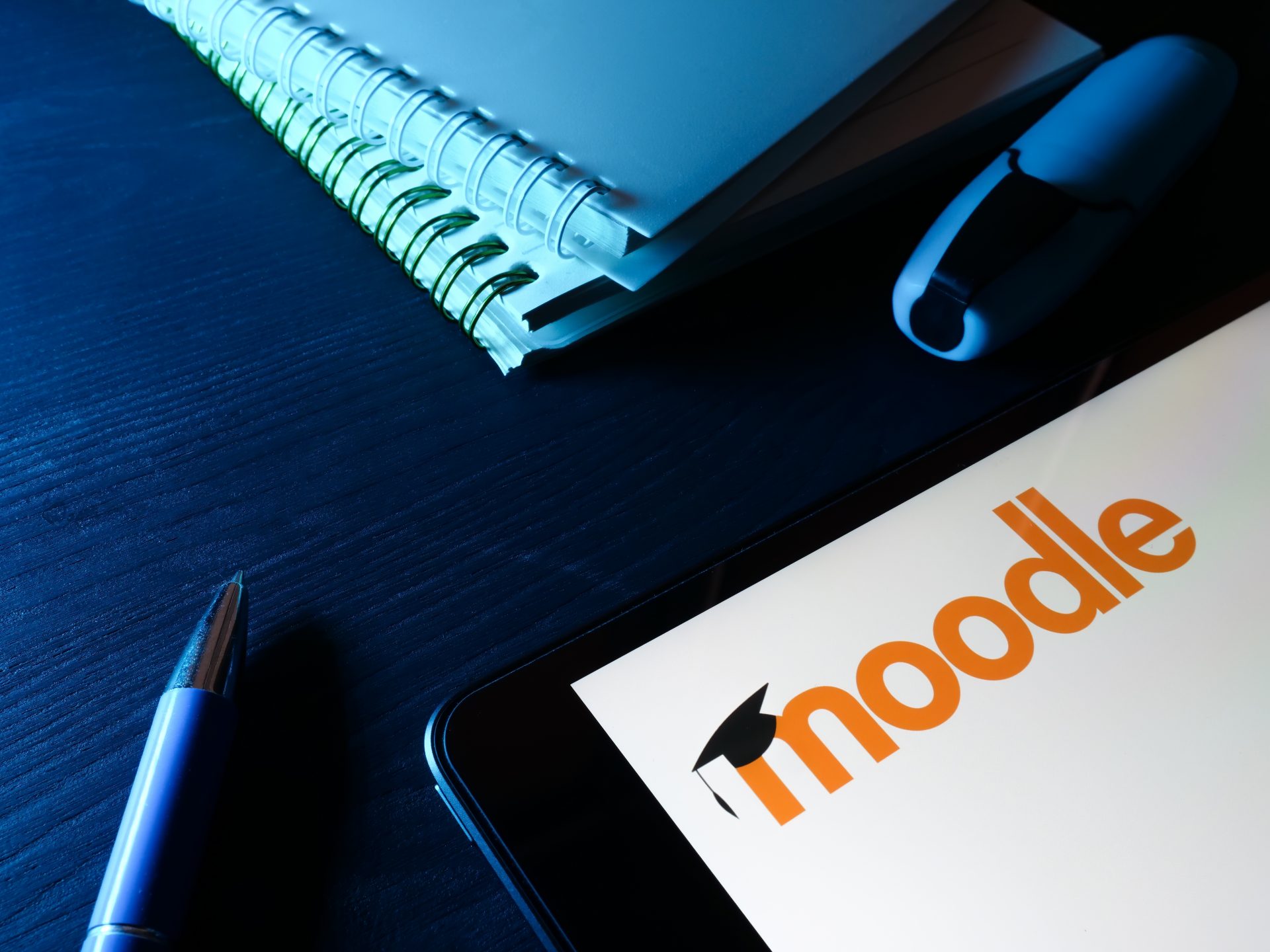 Moodle – Login and course creation | Karlovka Online